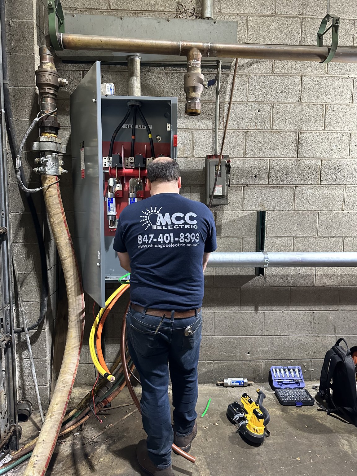 MCC Electric: Chicago Electrician - 24/7 Service